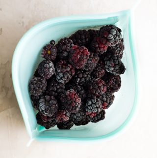 How to Freeze Blackberries (step by step with photos)
