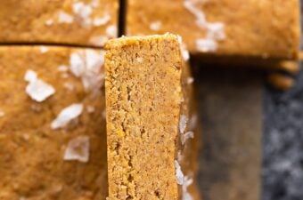 Easy Homemade Protein Bars (no bake) | Sweet Peas & Saffron