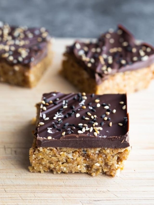 Chocolate Tahini Oat Bars | Sweet Peas and Saffron