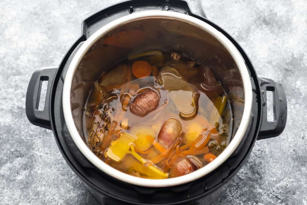Instant Pot Vegetable Stock - Sweet Peas and Saffron